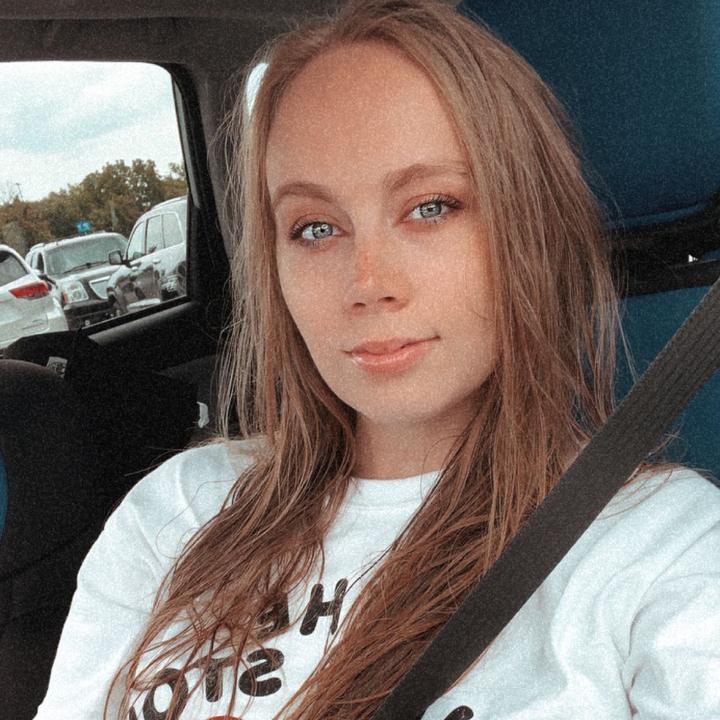 Jessica Pepper's Instagram, Twitter & Facebook on IDCrawl