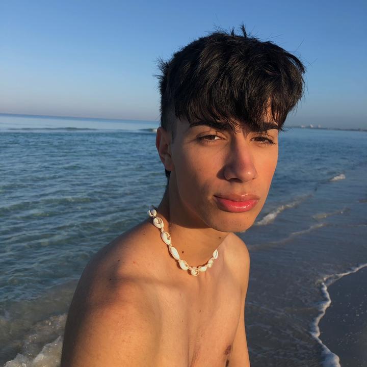 🦄 @skinnynice_ - ENRIQUE ALEJANDRO ϟ - TikTok