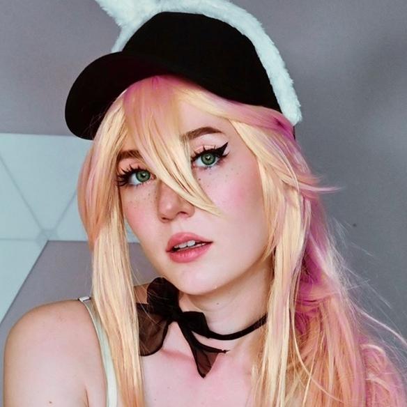 My foot at the end was a paid actor misato katsuragi misato evangelion ...