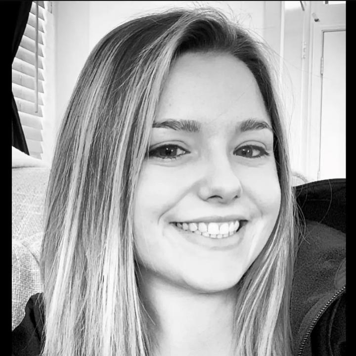 Sandra Sanderson's Instagram, Twitter & Facebook on IDCrawl