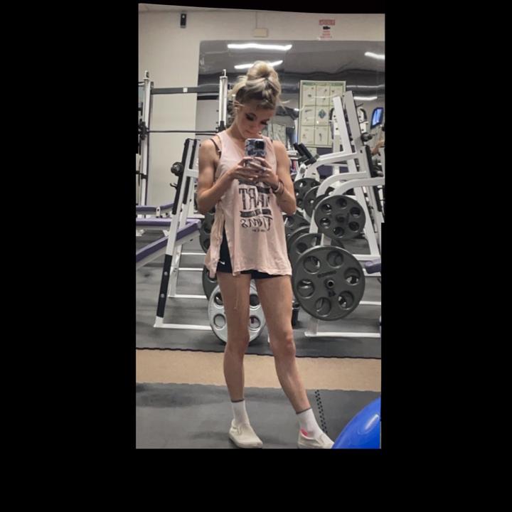 🦄 @abbyfranseeofficial - Abbs - TikTok