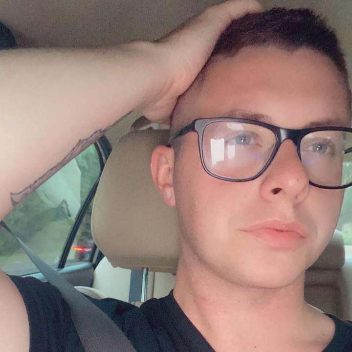 🦄 @brandonbradleyofficial - Brandon Bradley - TikTok