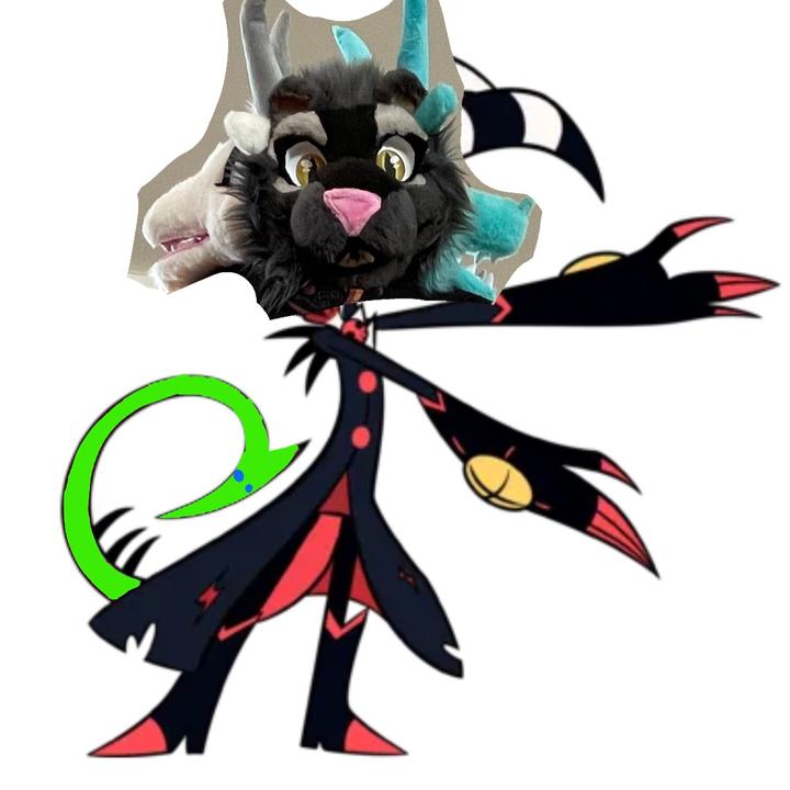 FAKE BODY TIK TOK ALL FAKE Hehe perks of having a big tail @patchwork ...