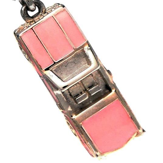 Elvis Wolf (@elviswolfofficial) - Urlebird