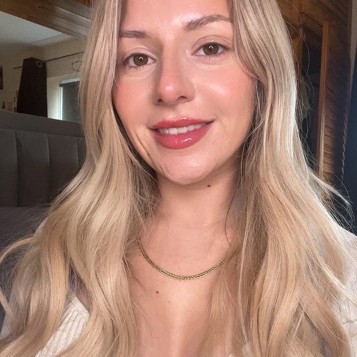 🦄 @missriversbritishasmr - Jessica River - TikTok