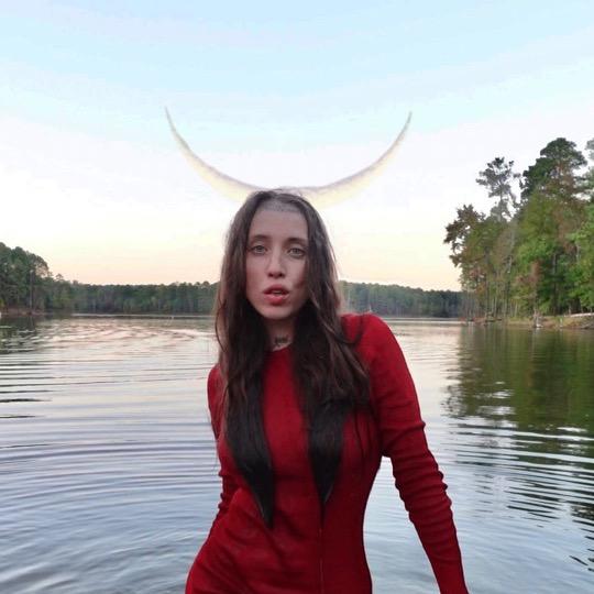 Replying to link in bio for that book! @mami.onami - TikTok