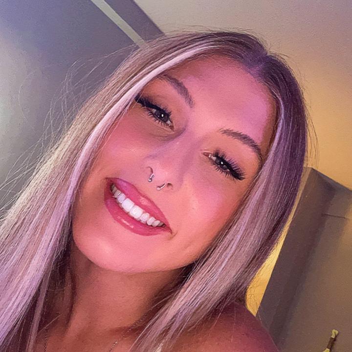 🦄 @emilyisabellagibs - Emily Isabella Gibson - TikTok