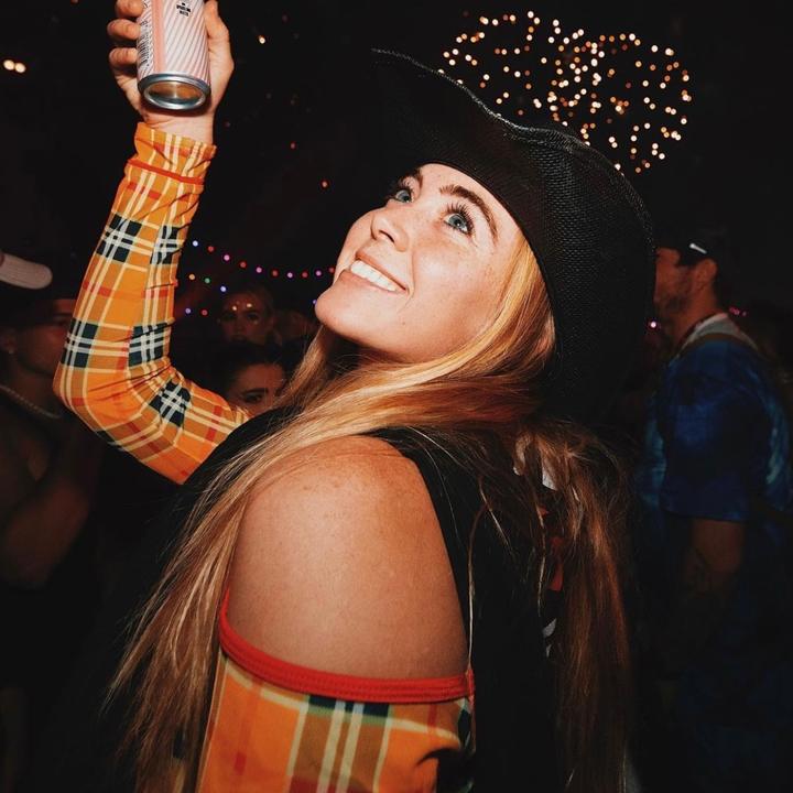 🦄 @graceeecharisss - Grace Charis - TikTok