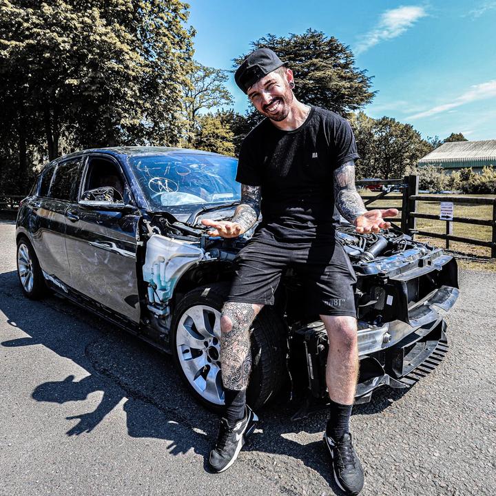 FULL TOUR OF MY WRECKED MCLAREN 720S - THE IMPOSSIBLE REPAIR @mat ...