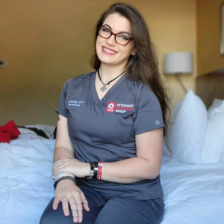 Medial saphenous blood draw 😻 @vetnurse.ace - TikTok