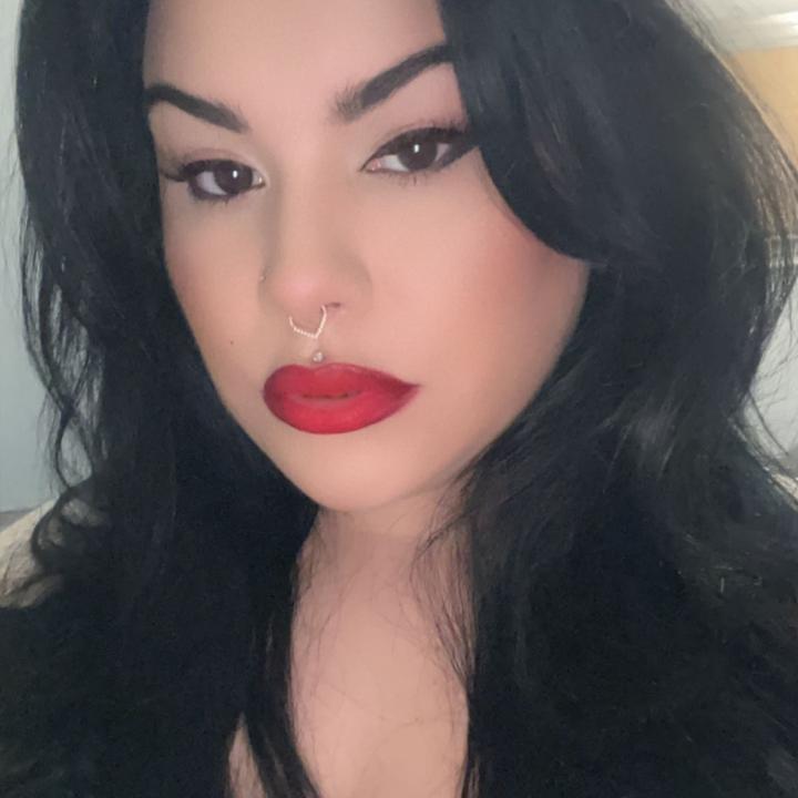 🦄 @fcknmari - Maria Valencia - TikTok