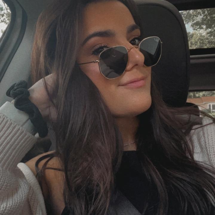 🦄 @emilyrosecollura - Emily Rose - TikTok