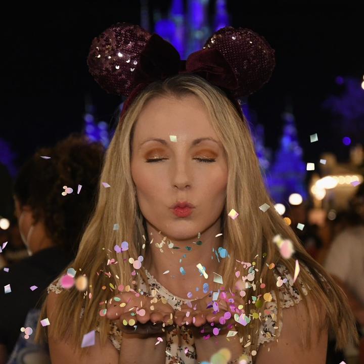 Kristen Whitaker's Instagram, Twitter & Facebook on IDCrawl