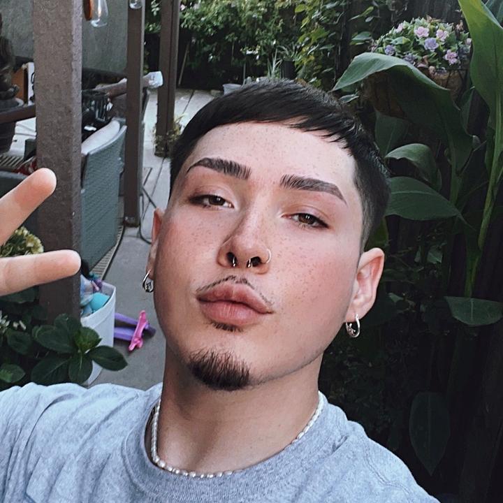 🦄 @alexb2097 - Alexb.97 - TikTok