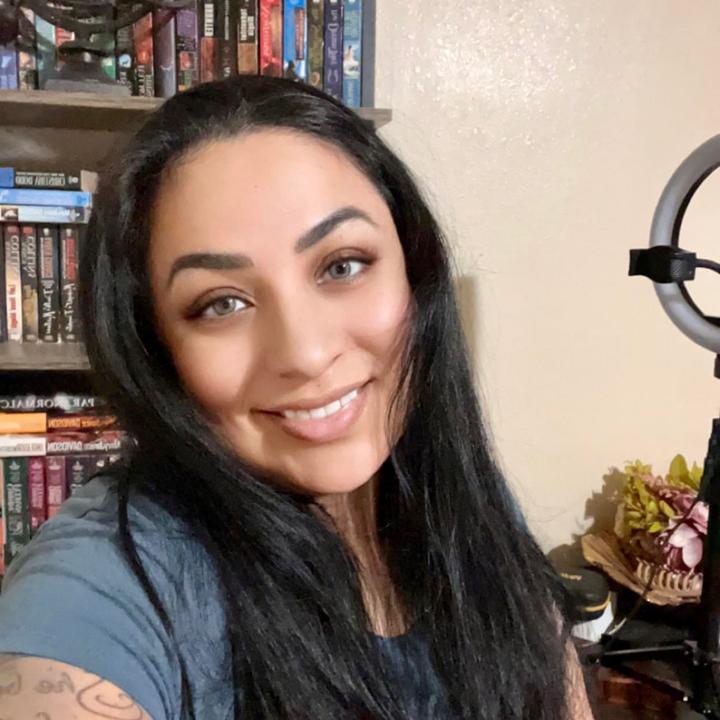 What did the witness Douglas capture on camera? UFO or something else ...