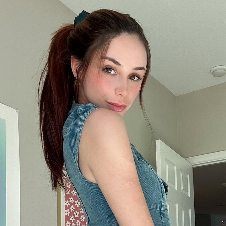 Im a feeder who loves to play house @lilah_lovesyou - TikTok