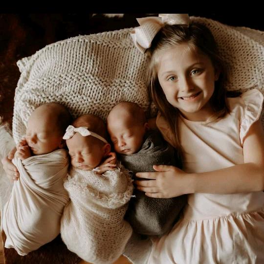 🦄 @bigsisterandtriplets - Big sis + Triplets - TikTok